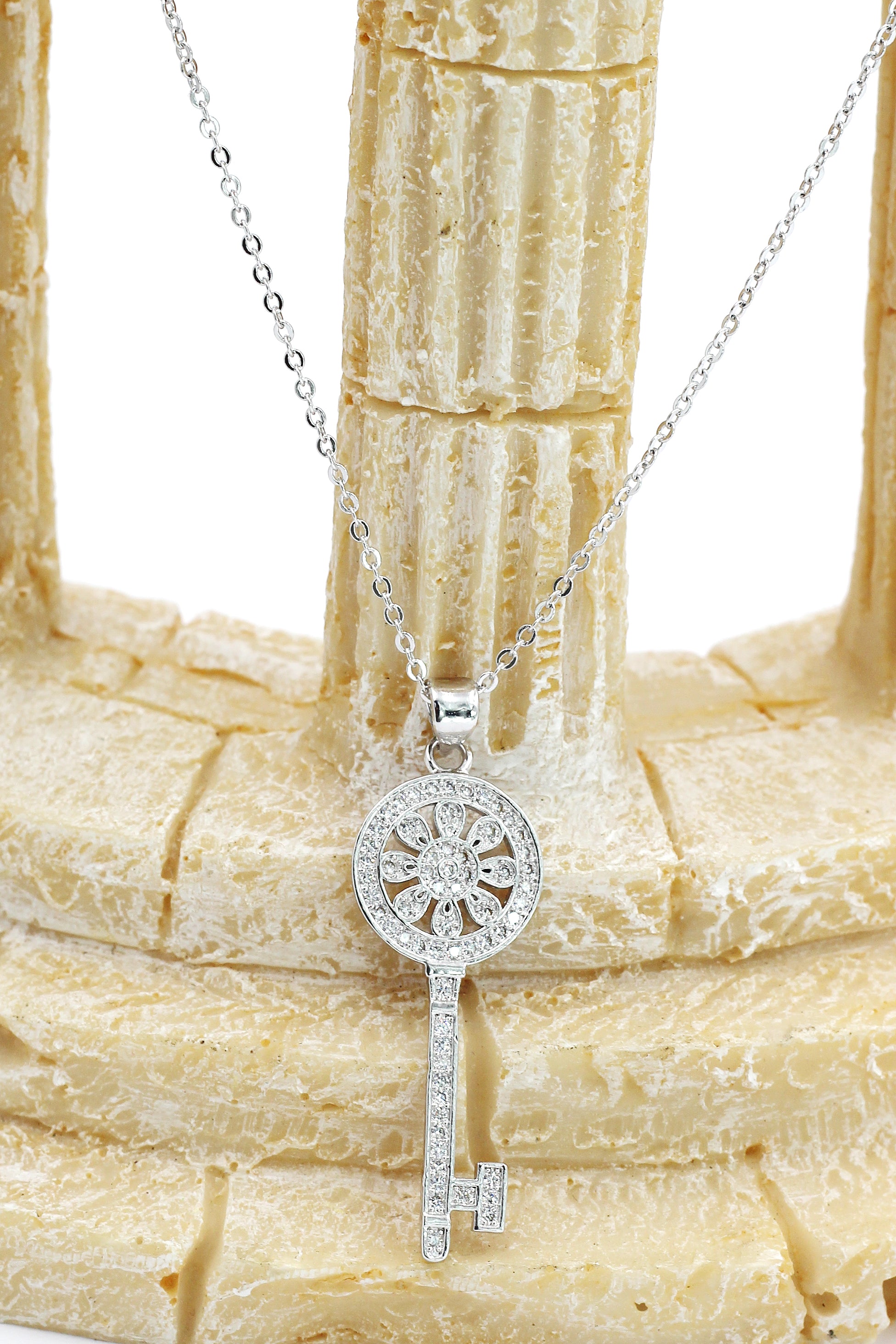 fashion flower crystal silver key necklace – Ocean Fashion